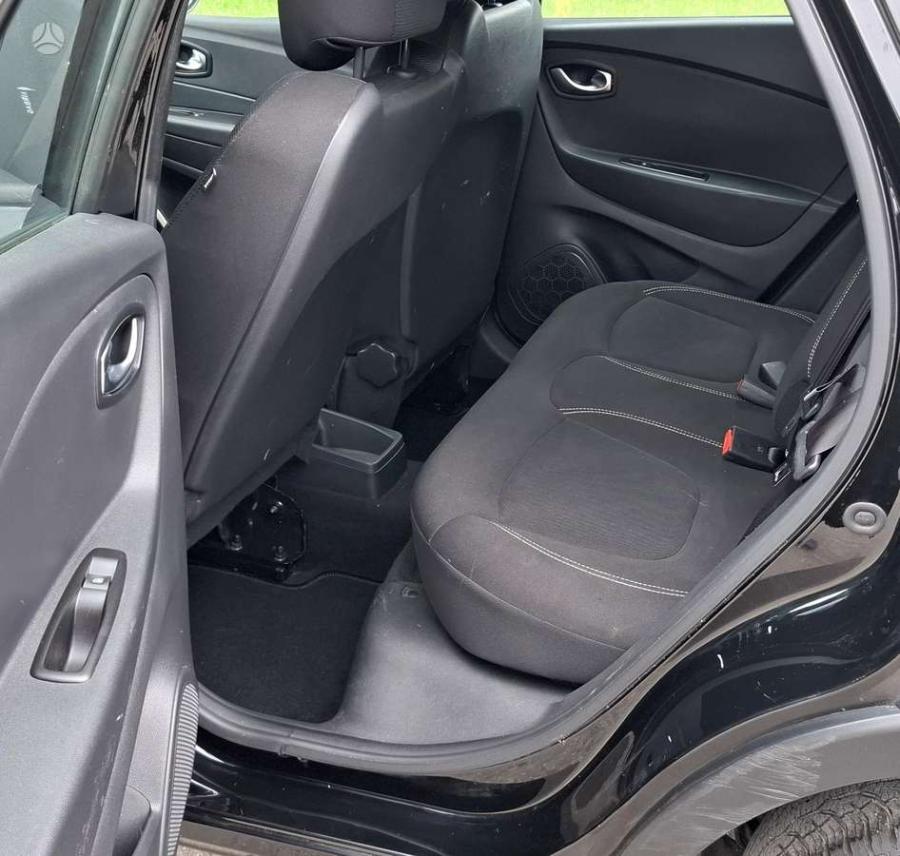Melns Renault Captur 2019 Tauragė, ar dzinēja tilpumu 1.50 L un nobraukumu 184 tūkst. km par 6500 €, foto 16 vietnē AUTOMOTO.COM.LV