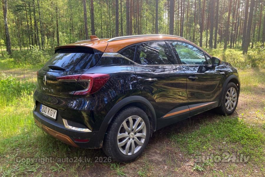 Black Renault Captur 2020 in Tallinn, with an engine capacity of 1.50 L and mileage of 136 thousand km for 13900 €, photo 5 on AUTOMOTO.COM.LV