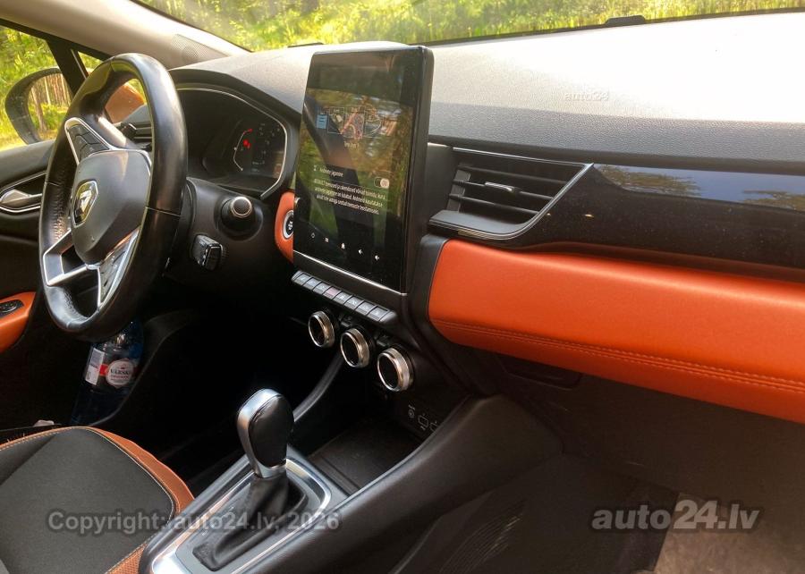 Black Renault Captur 2020 in Tallinn, with an engine capacity of 1.50 L and mileage of 136 thousand km for 13900 €, photo 10 on AUTOMOTO.COM.LV