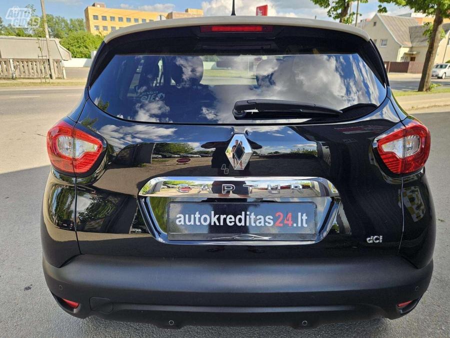 Black Renault Captur 2016 in Siauliai, with an engine capacity of 1.50 L and mileage of 217 thousand km for 6950 €, photo 12 on AUTOMOTO.COM.LV