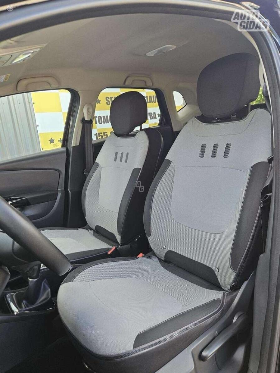 Black Renault Captur 2016 in Siauliai, with an engine capacity of 1.50 L and mileage of 217 thousand km for 6950 €, photo 17 on AUTOMOTO.COM.LV