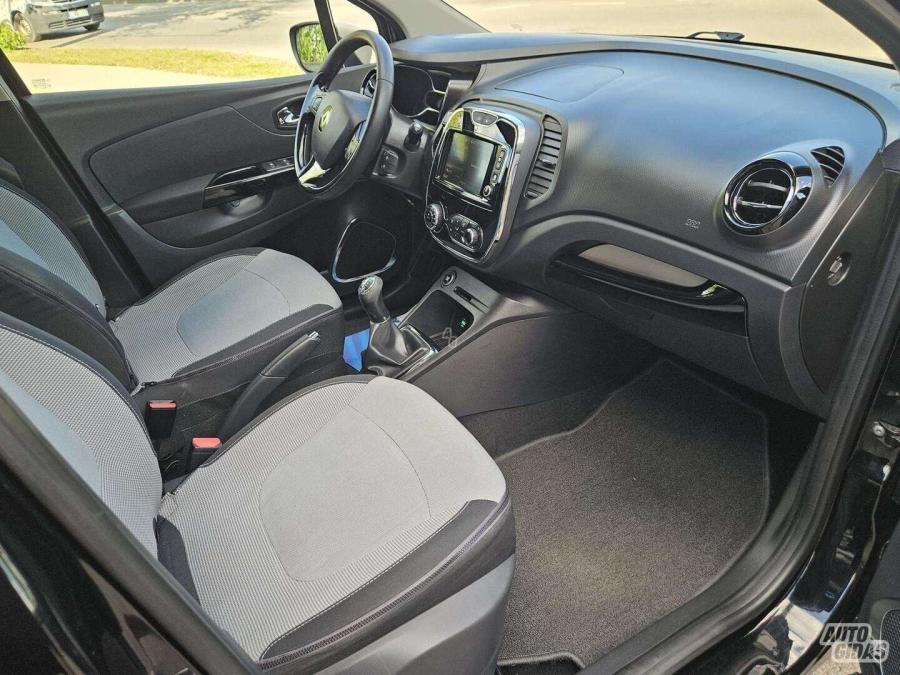 Black Renault Captur 2016 in Siauliai, with an engine capacity of 1.50 L and mileage of 217 thousand km for 6950 €, photo 20 on AUTOMOTO.COM.LV
