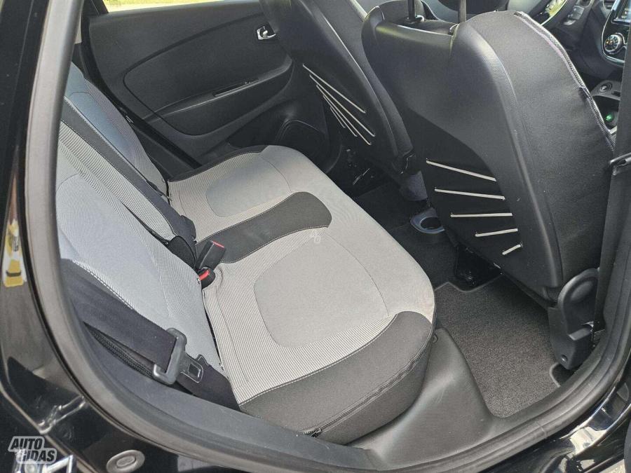 Black Renault Captur 2016 in Siauliai, with an engine capacity of 1.50 L and mileage of 217 thousand km for 6950 €, photo 21 on AUTOMOTO.COM.LV