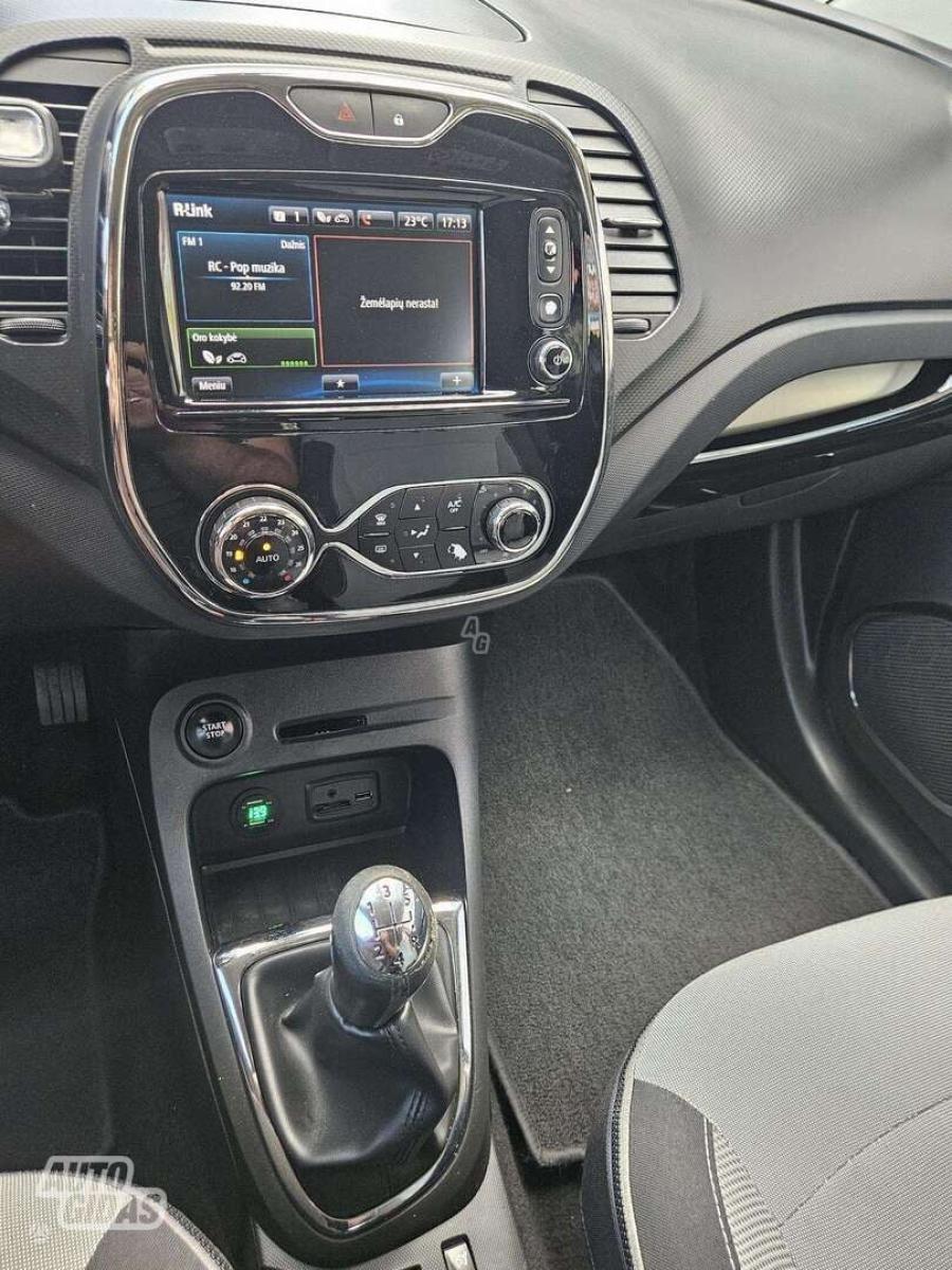 Black Renault Captur 2016 in Siauliai, with an engine capacity of 1.50 L and mileage of 217 thousand km for 6950 €, photo 22 on AUTOMOTO.COM.LV