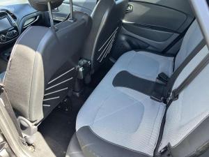 Melns Renault Captur 2016 Tauragė, ar dzinēja tilpumu 1.20 L un nobraukumu 169 tūkst. km par 4600 €, foto 12 vietnē AUTOMOTO.COM.LV