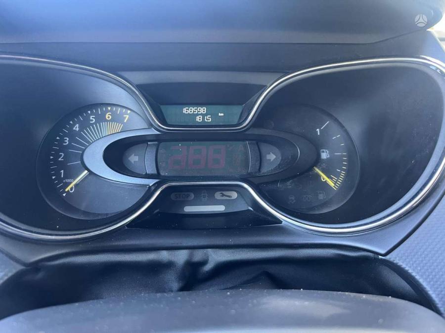 Melns Renault Captur 2016 Tauragė, ar dzinēja tilpumu 1.20 L un nobraukumu 169 tūkst. km par 4600 €, foto 13 vietnē AUTOMOTO.COM.LV