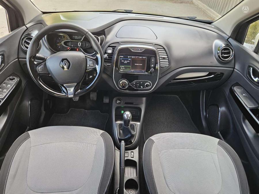 Black Renault Captur 2016 in Siauliai, with an engine capacity of 1.50 L and mileage of 217 thousand km for 6450 €, photo 16 on AUTOMOTO.COM.LV