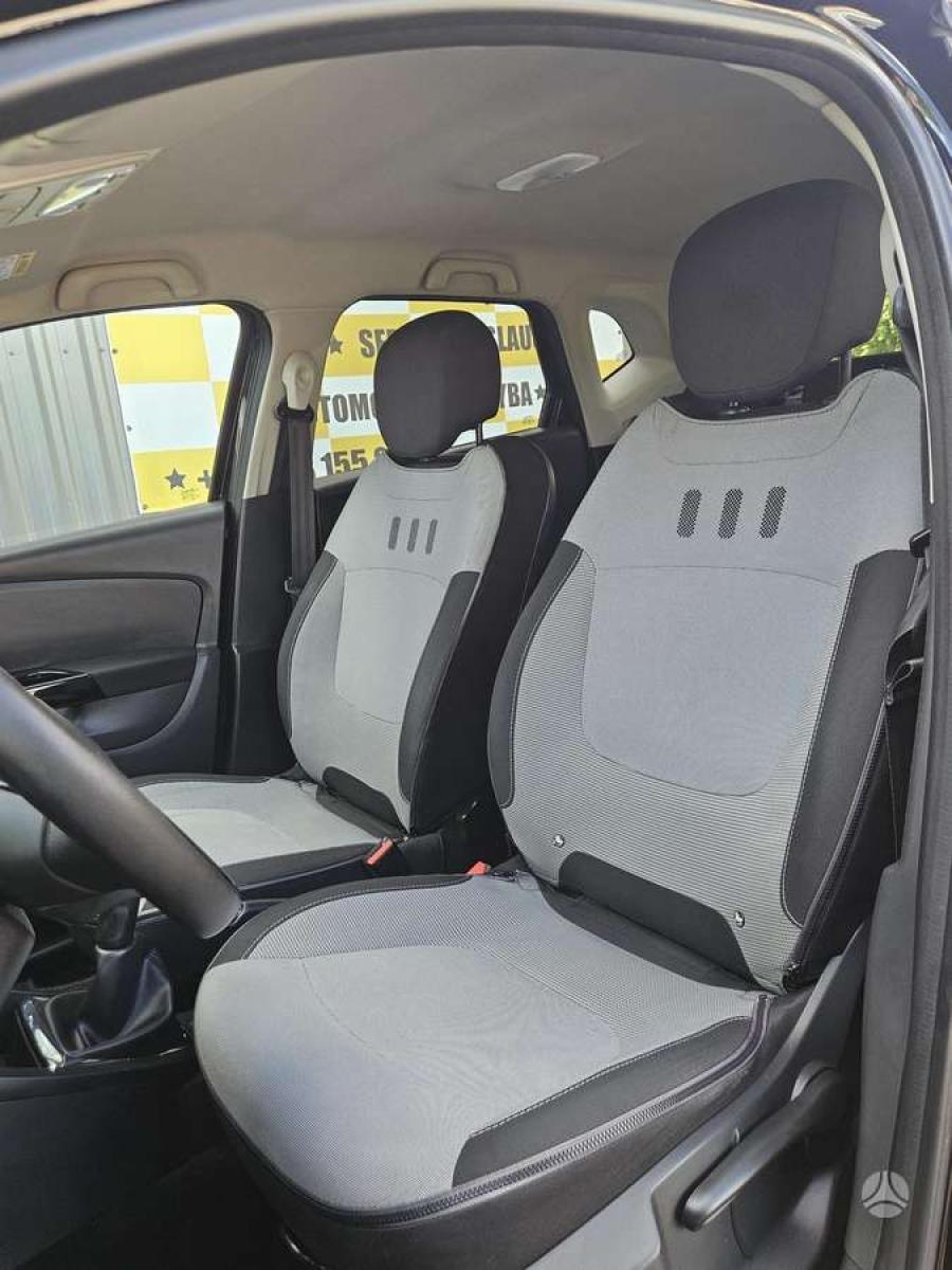 Black Renault Captur 2016 in Siauliai, with an engine capacity of 1.50 L and mileage of 217 thousand km for 6450 €, photo 17 on AUTOMOTO.COM.LV