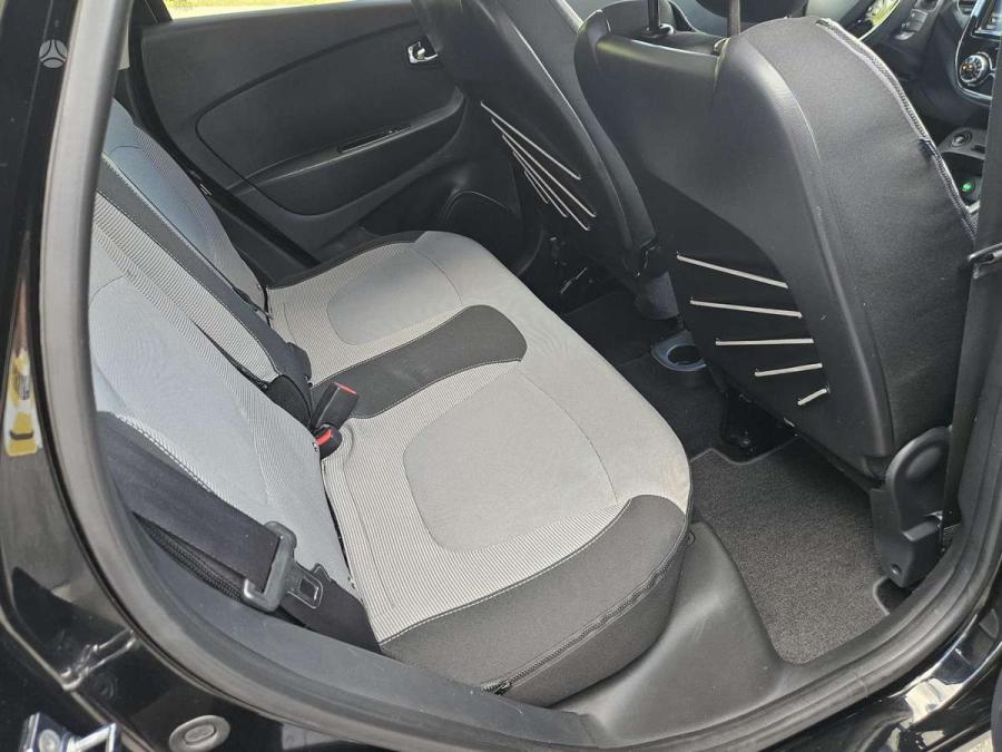 Black Renault Captur 2016 in Siauliai, with an engine capacity of 1.50 L and mileage of 217 thousand km for 6450 €, photo 19 on AUTOMOTO.COM.LV