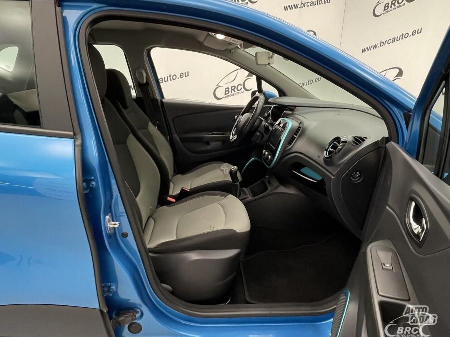 Blue Renault Captur 2014 in Avizieniai, with an engine capacity of 0.90 L and mileage of 212 thousand km for 4500 €, photo 4 on AUTOMOTO.COM.LV