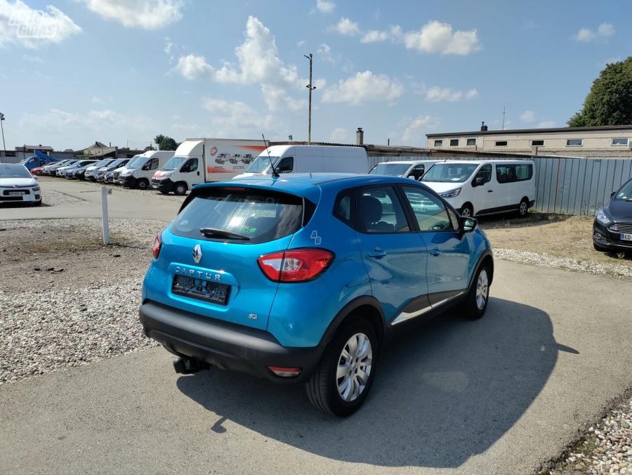 Blue Renault Captur 2015 in Taurage, with an engine capacity of 1.50 L and mileage of 320 thousand km for 5800 €, photo 8 on AUTOMOTO.COM.LV