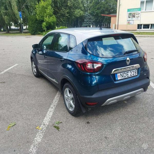 Blue Renault Captur 2017 in Alytus, with an engine capacity of 1.20 L and mileage of 70 thousand km for 9100 €, photo 5 on AUTOMOTO.COM.LV