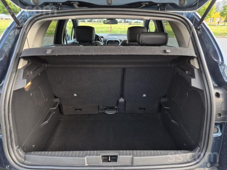 Zils Renault Captur 2018 Rīga, ar dzinēja tilpumu 1.50 L un nobraukumu 139 tūkst. km par 9950 €, foto 20 vietnē AUTOMOTO.COM.LV