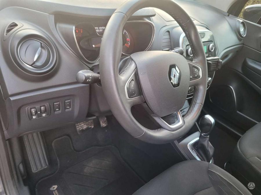 Zils Renault Captur 2018 Vilkaviškis, ar dzinēja tilpumu 0.00 L un nobraukumu 130 tūkst. km par 8800 €, foto 13 vietnē AUTOMOTO.COM.LV