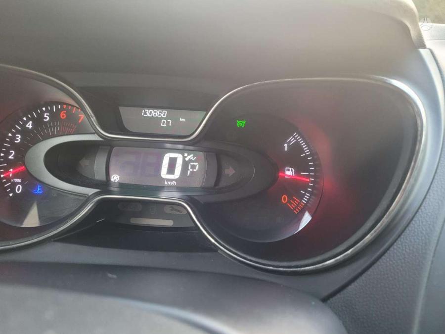 Zils Renault Captur 2018 Vilkaviškis, ar dzinēja tilpumu 0.00 L un nobraukumu 130 tūkst. km par 8800 €, foto 15 vietnē AUTOMOTO.COM.LV