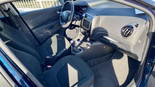 Zils Renault Captur 2019 Marijampole, ar dzinēja tilpumu 0.90 L un nobraukumu 40 tūkst. km par 9100 €, foto 9 vietnē AUTOMOTO.COM.LV