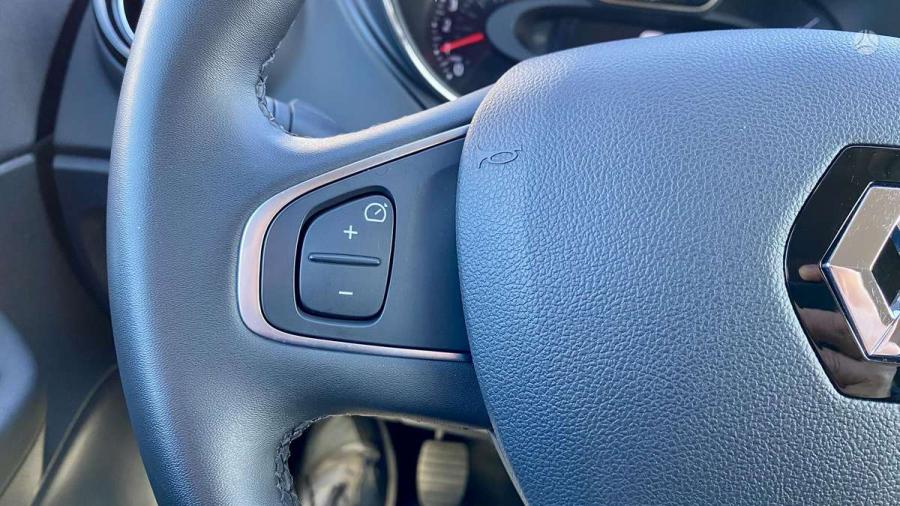 Blue Renault Captur 2019 in Marijampole, with an engine capacity of 0.90 L and mileage of 40 thousand km for 9100 €, photo 19 on AUTOMOTO.COM.LV