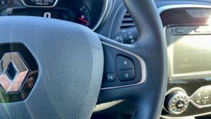 Zils Renault Captur 2019 Marijampole, ar dzinēja tilpumu 0.90 L un nobraukumu 40 tūkst. km par 8700 €, foto 21 vietnē AUTOMOTO.COM.LV