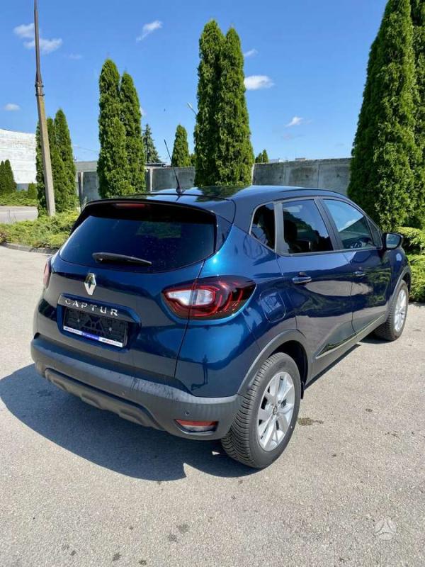 Blue Renault Captur 2019 in Marijampole, with an engine capacity of 0.90 L and mileage of 40 thousand km for 8500 €, photo 2 on AUTOMOTO.COM.LV