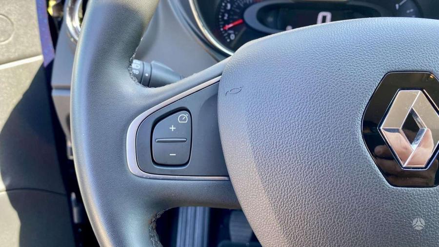 Zils Renault Captur 2019 Marijampole, ar dzinēja tilpumu 0.90 L un nobraukumu 40 tūkst. km par 8500 €, foto 19 vietnē AUTOMOTO.COM.LV