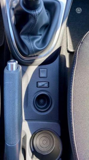 Zils Renault Captur 2019 Marijampole, ar dzinēja tilpumu 0.90 L un nobraukumu 40 tūkst. km par 8500 €, foto 17 vietnē AUTOMOTO.COM.LV
