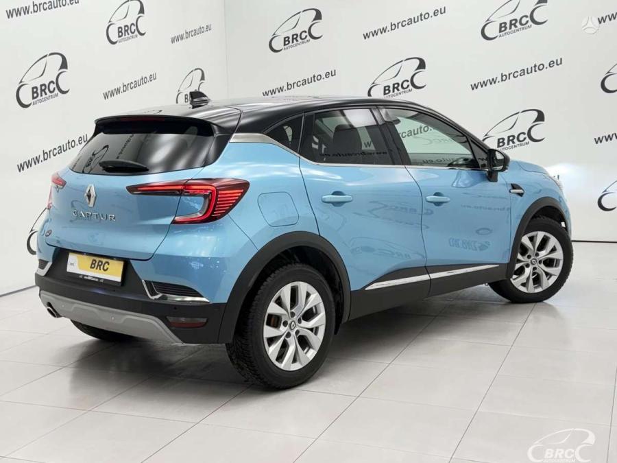 Blue Renault Captur 2021 in Vilnius, with an engine capacity of 1.33 L and mileage of 57 thousand km for 14300 €, photo 4 on AUTOMOTO.COM.LV
