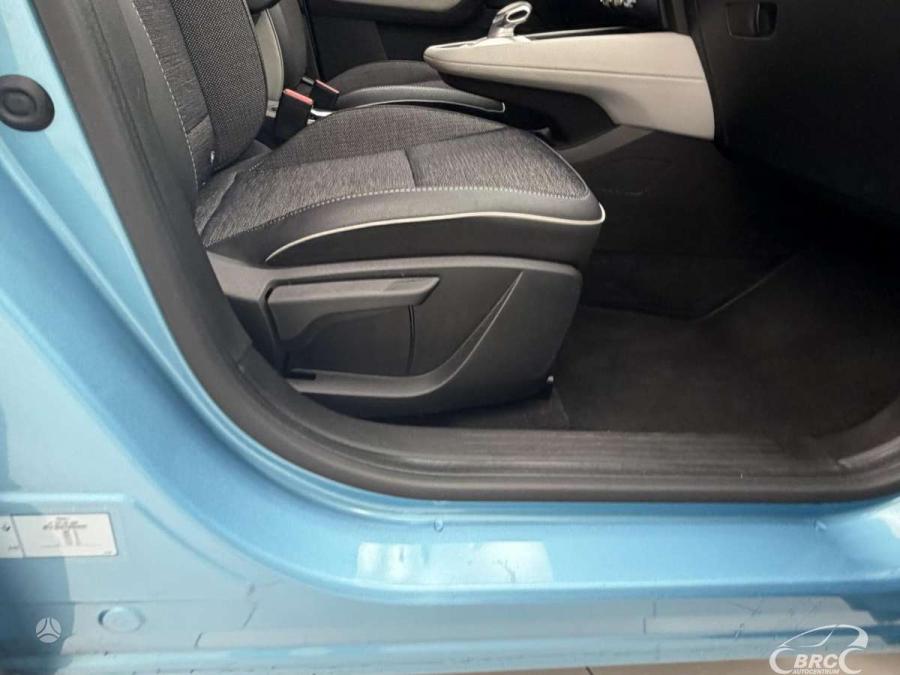 Blue Renault Captur 2021 in Vilnius, with an engine capacity of 1.33 L and mileage of 57 thousand km for 14300 €, photo 8 on AUTOMOTO.COM.LV