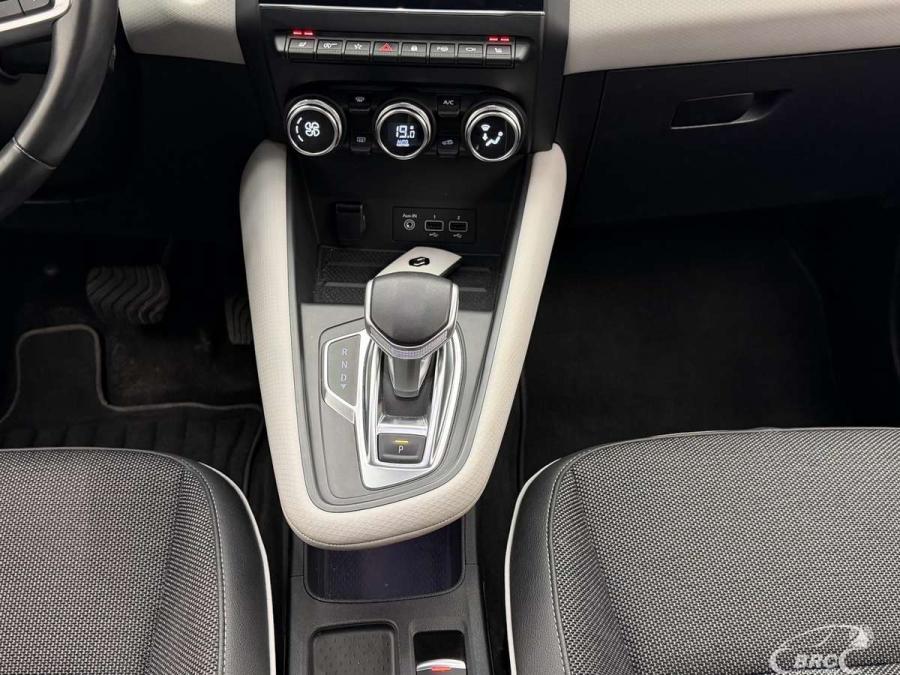 Blue Renault Captur 2021 in Vilnius, with an engine capacity of 1.33 L and mileage of 57 thousand km for 14300 €, photo 18 on AUTOMOTO.COM.LV