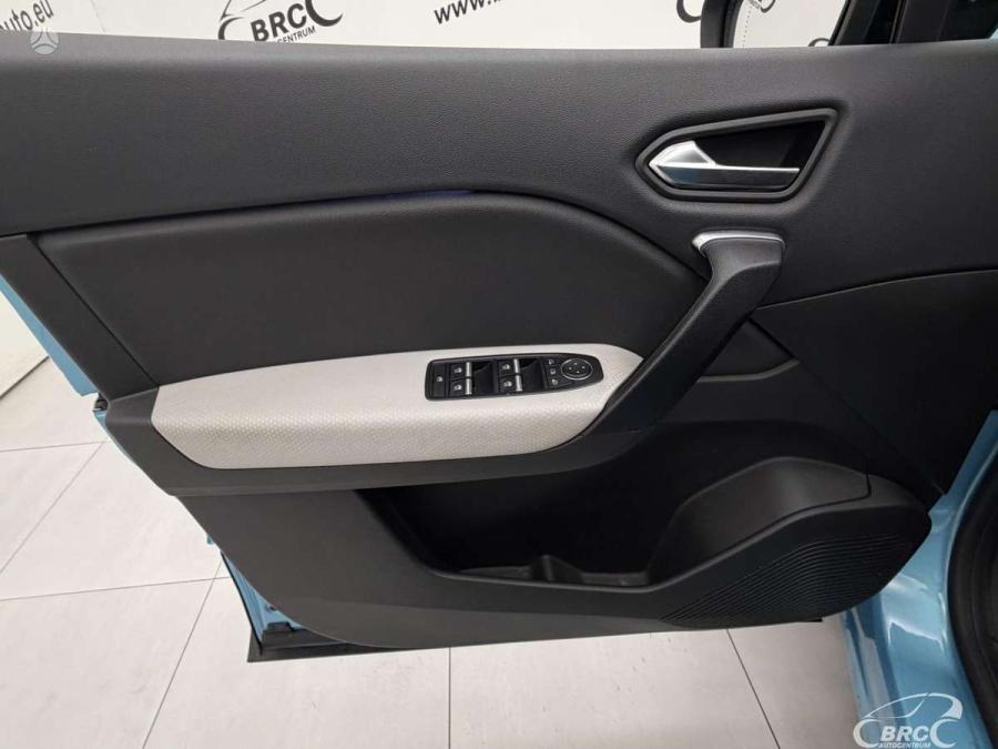 Blue Renault Captur 2021 in Vilnius, with an engine capacity of 1.33 L and mileage of 57 thousand km for 14300 €, photo 20 on AUTOMOTO.COM.LV