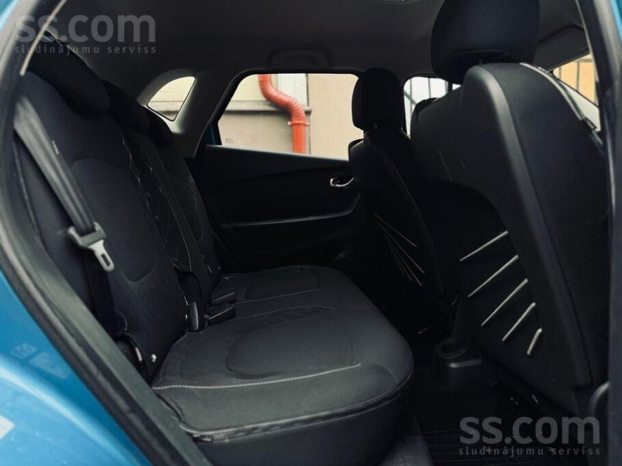 Blue Renault Captur 2014 in Cesis, with an engine capacity of 1.20 L and mileage of 0 thousand km for 7990 €, photo 11 on AUTOMOTO.COM.LV