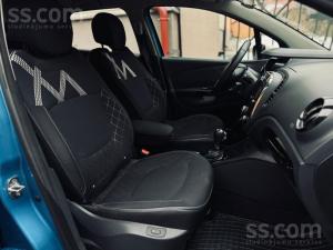 Blue Renault Captur 2014 in Cesis, with an engine capacity of 1.20 L and mileage of 0 thousand km for 7990 €, photo 13 on AUTOMOTO.COM.LV