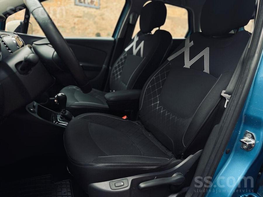Blue Renault Captur 2014 in Cesis, with an engine capacity of 1.20 L and mileage of 0 thousand km for 7990 €, photo 14 on AUTOMOTO.COM.LV