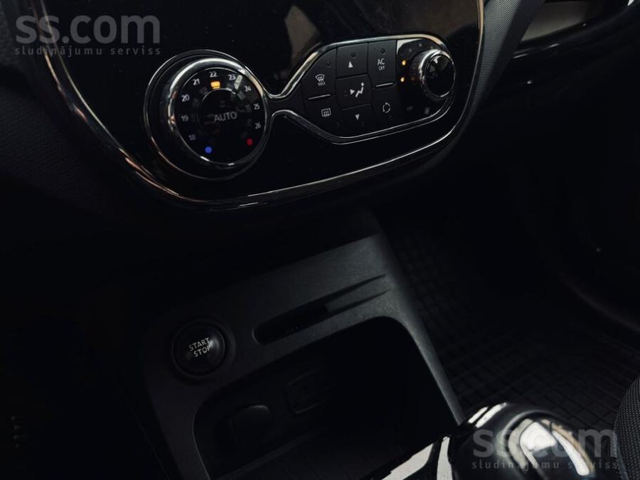 Blue Renault Captur 2014 in Cesis, with an engine capacity of 1.20 L and mileage of 0 thousand km for 7990 €, photo 19 on AUTOMOTO.COM.LV
