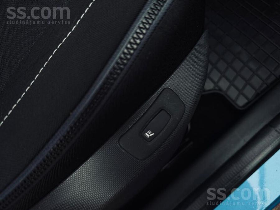 Blue Renault Captur 2014 in Cesis, with an engine capacity of 1.20 L and mileage of 0 thousand km for 7990 €, photo 22 on AUTOMOTO.COM.LV