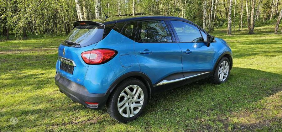 Blue Renault Captur 2015 in Ukmerge, with an engine capacity of 1.00 L and mileage of 189 thousand km for 4700 €, photo 6 on AUTOMOTO.COM.LV