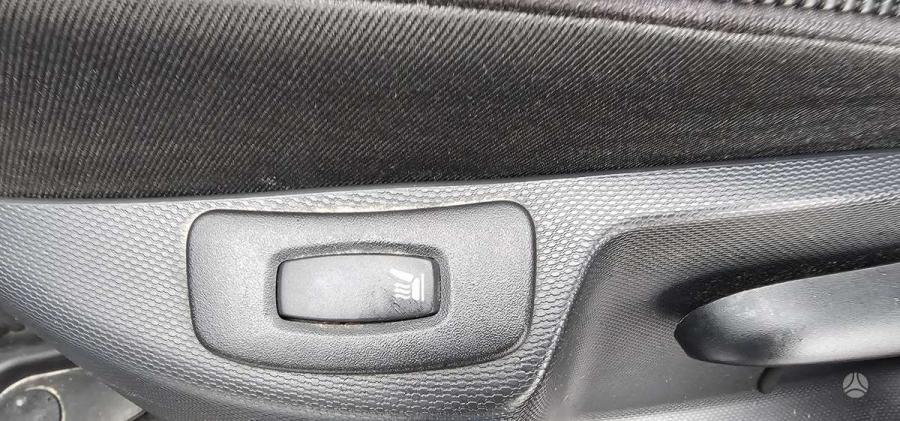 Zils Renault Captur 2015 Ukmergė, ar dzinēja tilpumu 1.00 L un nobraukumu 189 tūkst. km par 4700 €, foto 13 vietnē AUTOMOTO.COM.LV