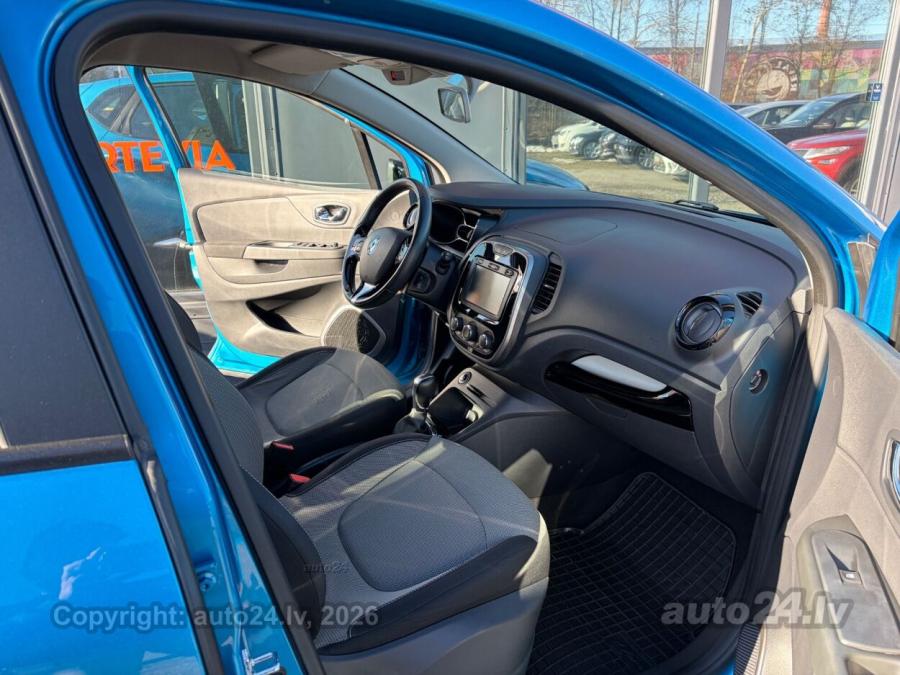 Zils Renault Captur 2016 Tallina, ar dzinēja tilpumu 1.50 L un nobraukumu 209 tūkst. km par 7990 €, foto 10 vietnē AUTOMOTO.COM.LV