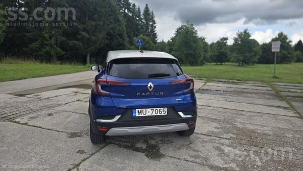 Zils Renault Captur 2021 Rēzekne, ar dzinēja tilpumu 1.60 L un nobraukumu 76 tūkst. km par 16000 €, foto 4 vietnē AUTOMOTO.COM.LV