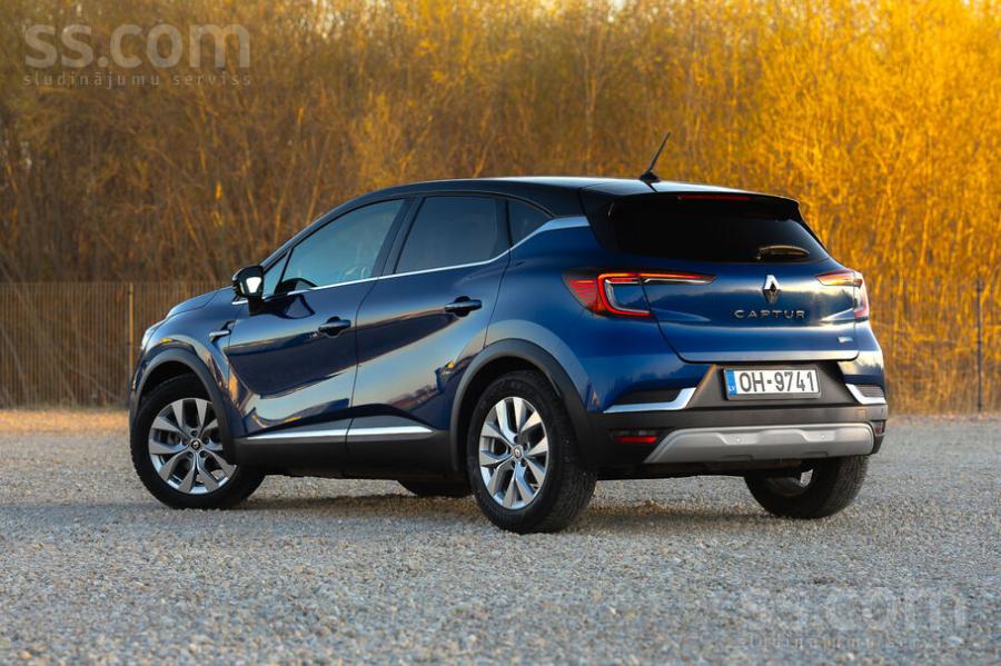 Zils Renault Captur 2022 Jelgava, ar dzinēja tilpumu 1.60 L un nobraukumu 200 tūkst. km par 16350 €, foto 4 vietnē AUTOMOTO.COM.LV