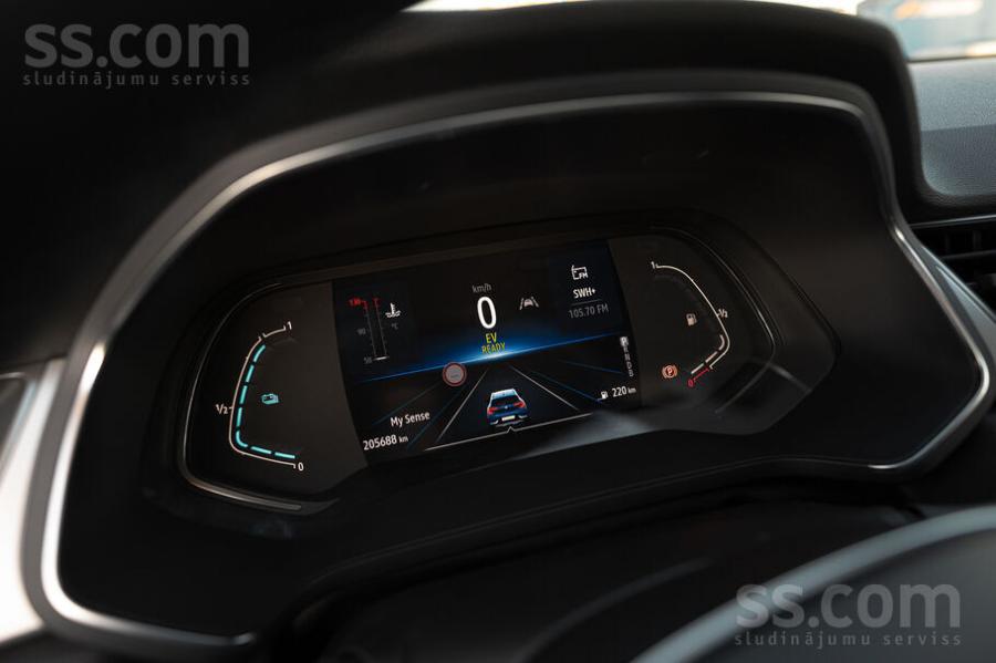 Zils Renault Captur 2022 Jelgava, ar dzinēja tilpumu 1.60 L un nobraukumu 200 tūkst. km par 16350 €, foto 19 vietnē AUTOMOTO.COM.LV