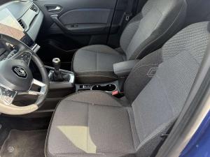 Blue Renault Captur 2024 in Taurage, with an engine capacity of 1.00 L and mileage of 22 thousand km for 14000 €, photo 11 on AUTOMOTO.COM.LV