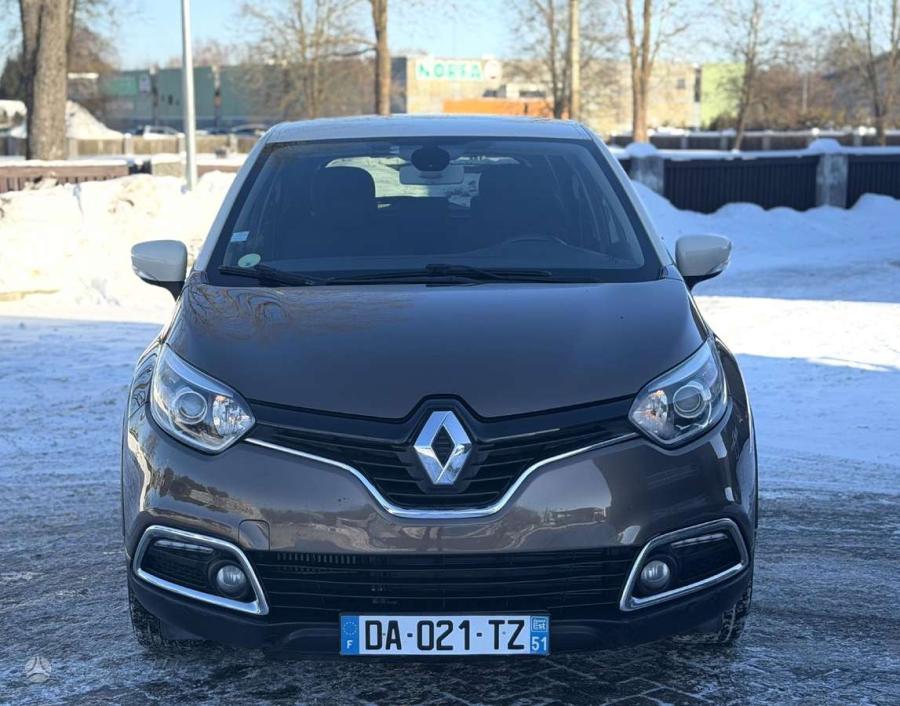 Brūns Renault Captur 2014 Tauragė, ar dzinēja tilpumu 1.50 L un nobraukumu 164 tūkst. km par 5700 €, foto 3 vietnē AUTOMOTO.COM.LV