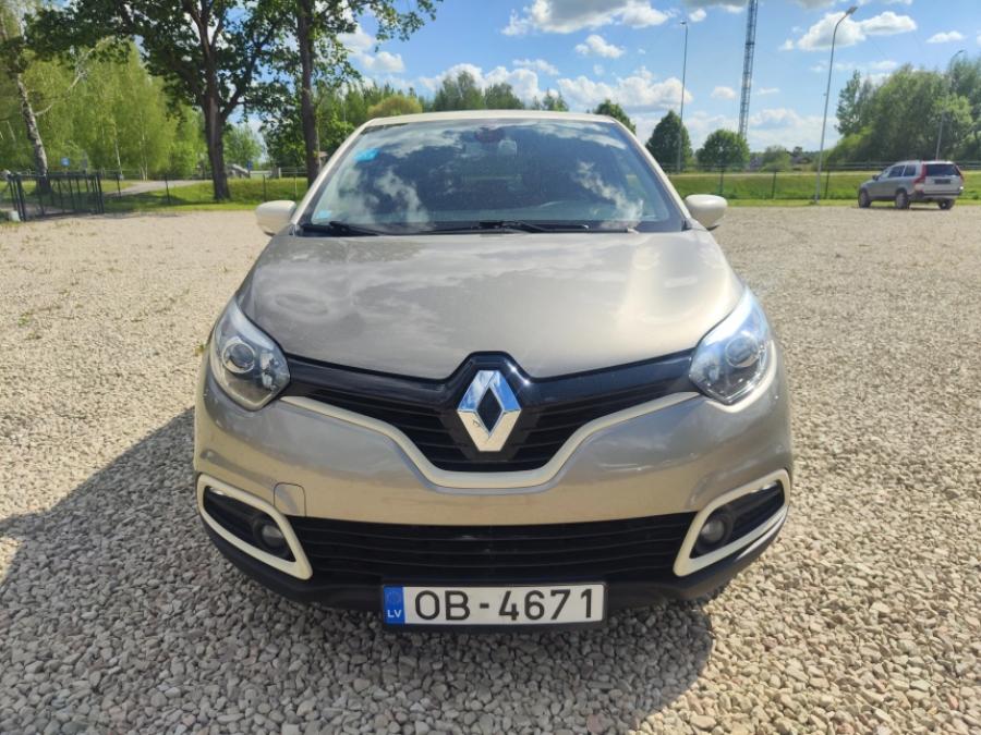 Brown Renault Captur 2014 in Riga, with an engine capacity of 1.50 L and mileage of 208 thousand km for 7990 €, photo 1 on AUTOMOTO.COM.LV