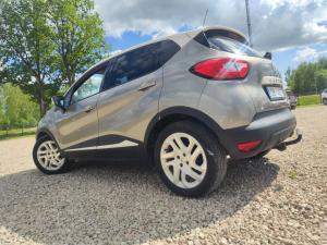 Brown Renault Captur 2014 in Riga, with an engine capacity of 1.50 L and mileage of 208 thousand km for 7990 €, photo 6 on AUTOMOTO.COM.LV