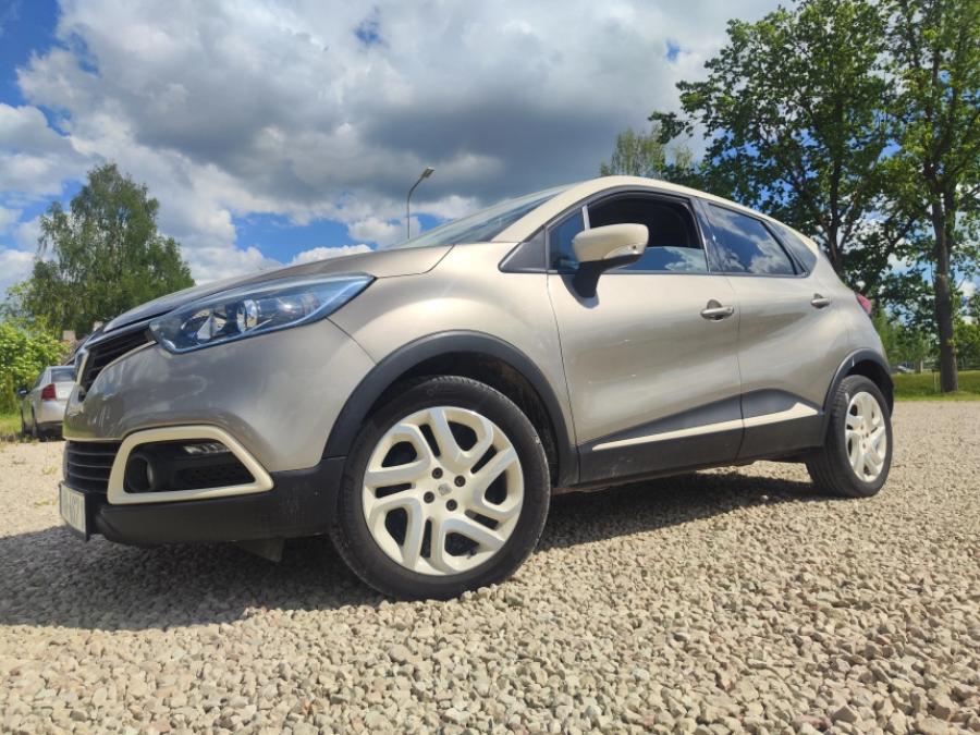 Brown Renault Captur 2014 in Riga, with an engine capacity of 1.50 L and mileage of 208 thousand km for 7990 €, photo 11 on AUTOMOTO.COM.LV