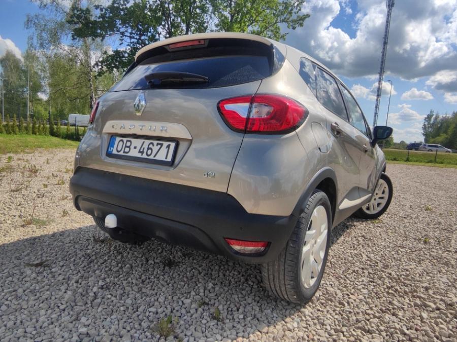 Brown Renault Captur 2014 in Riga, with an engine capacity of 1.50 L and mileage of 208 thousand km for 7990 €, photo 23 on AUTOMOTO.COM.LV
