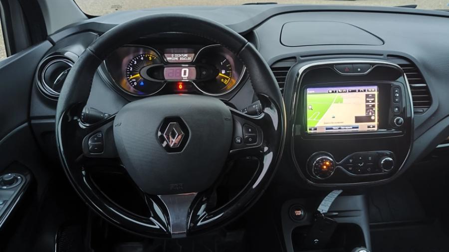 Brown Renault Captur 2014 in Riga, with an engine capacity of 1.50 L and mileage of 208 thousand km for 7990 €, photo 29 on AUTOMOTO.COM.LV