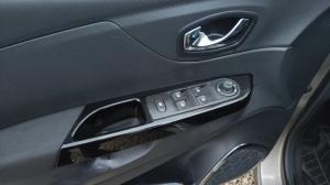Brown Renault Captur 2014 in Riga, with an engine capacity of 1.50 L and mileage of 208 thousand km for 7990 €, photo 31 on AUTOMOTO.COM.LV