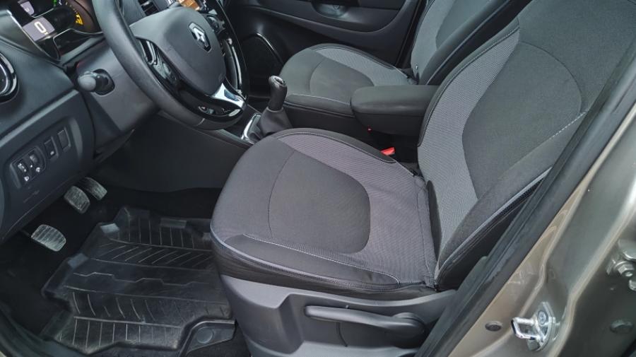 Brown Renault Captur 2014 in Riga, with an engine capacity of 1.50 L and mileage of 208 thousand km for 7990 €, photo 33 on AUTOMOTO.COM.LV
