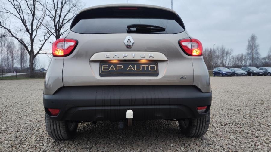 Brown Renault Captur 2014 in Riga, with an engine capacity of 1.50 L and mileage of 208 thousand km for 7990 €, photo 48 on AUTOMOTO.COM.LV